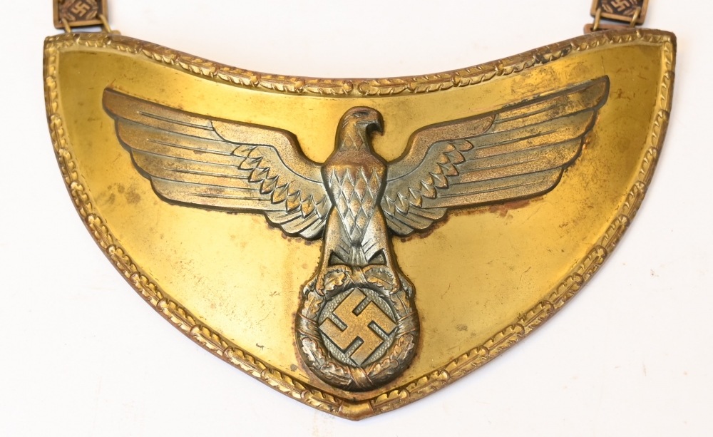NSDAP Standard Bearer's Gorget | Military Antiques Olso